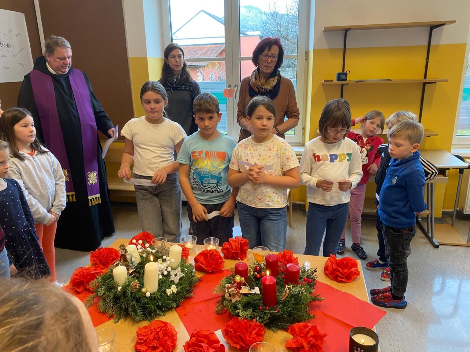 VS KALWANG – SEGNUNG DER ADVENTKRÄNZE – DEZEMBER 2025 - LIESINGTAL . SCHULE